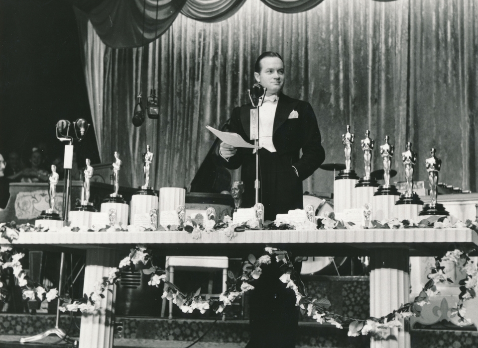 The Academy Awards in Wartime: Bob Hope and "Mrs. Miniver" | The ...