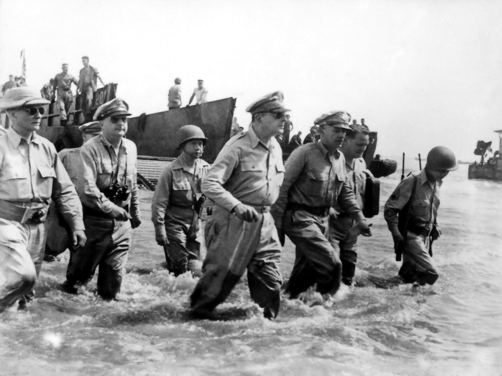 MacArthur Returns to the Philippines | The National WWII Museum | New ...