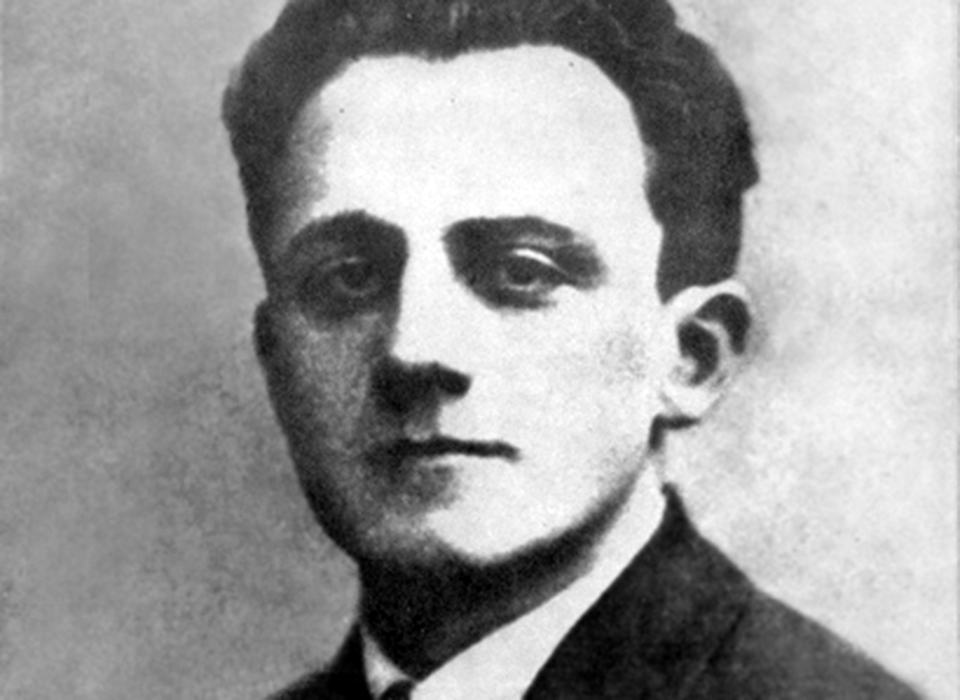 Emanuel Ringelblum and the Oyneg Shabes Archive | The National WWII ...